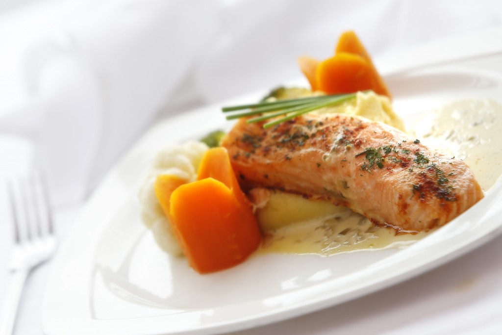 salmon main - Royal Victoria Hotel